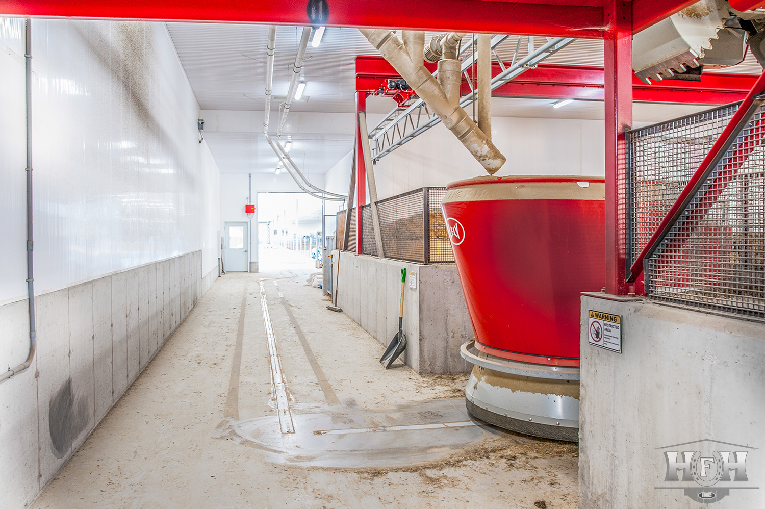 Mitchell - Oct 2019 - Cross Vent Robot Barn | HFH