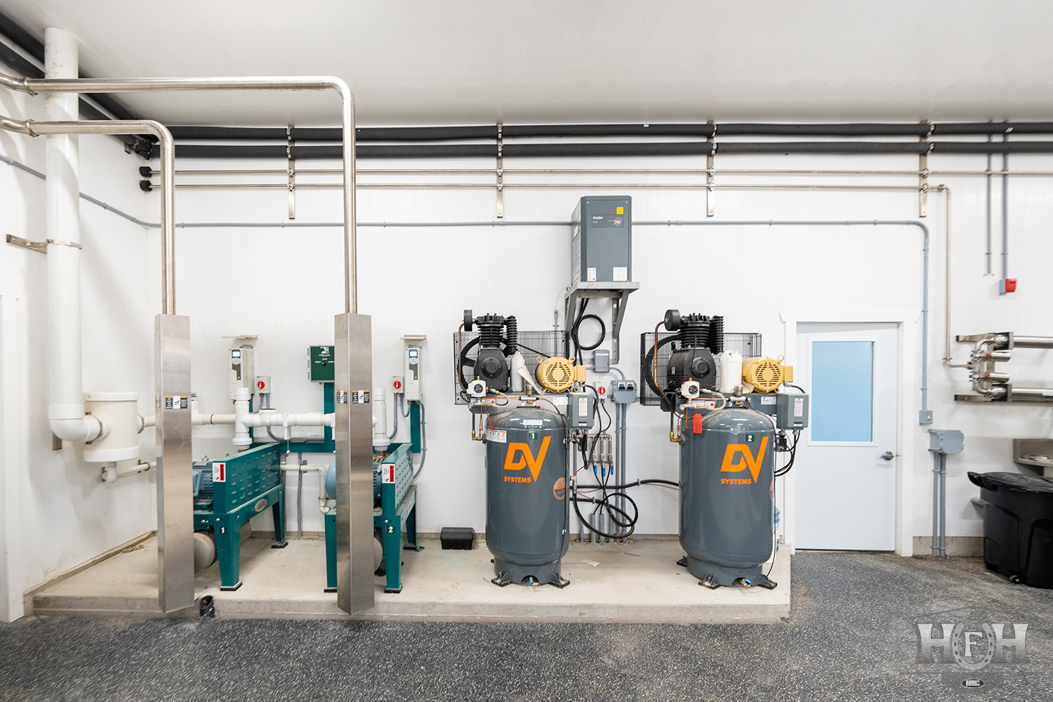 Thedford - Aug 2022 - Cross Vent Robot Barn | HFH