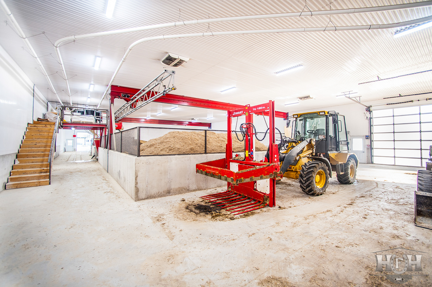 Mitchell - Oct 2019 - Cross Vent Robot Barn | HFH